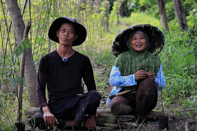 Planting trees to help restore the Citarum River watershed - Microsoft ...